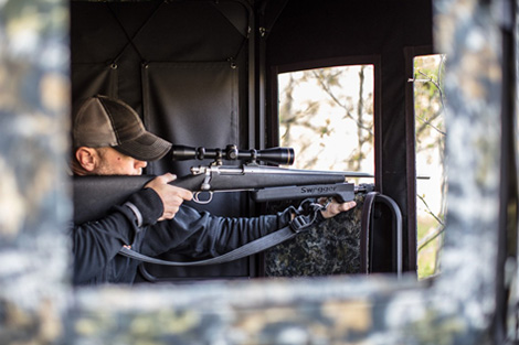 down-and-out-blinds-stable-shooting-rest – Hawk Treestands